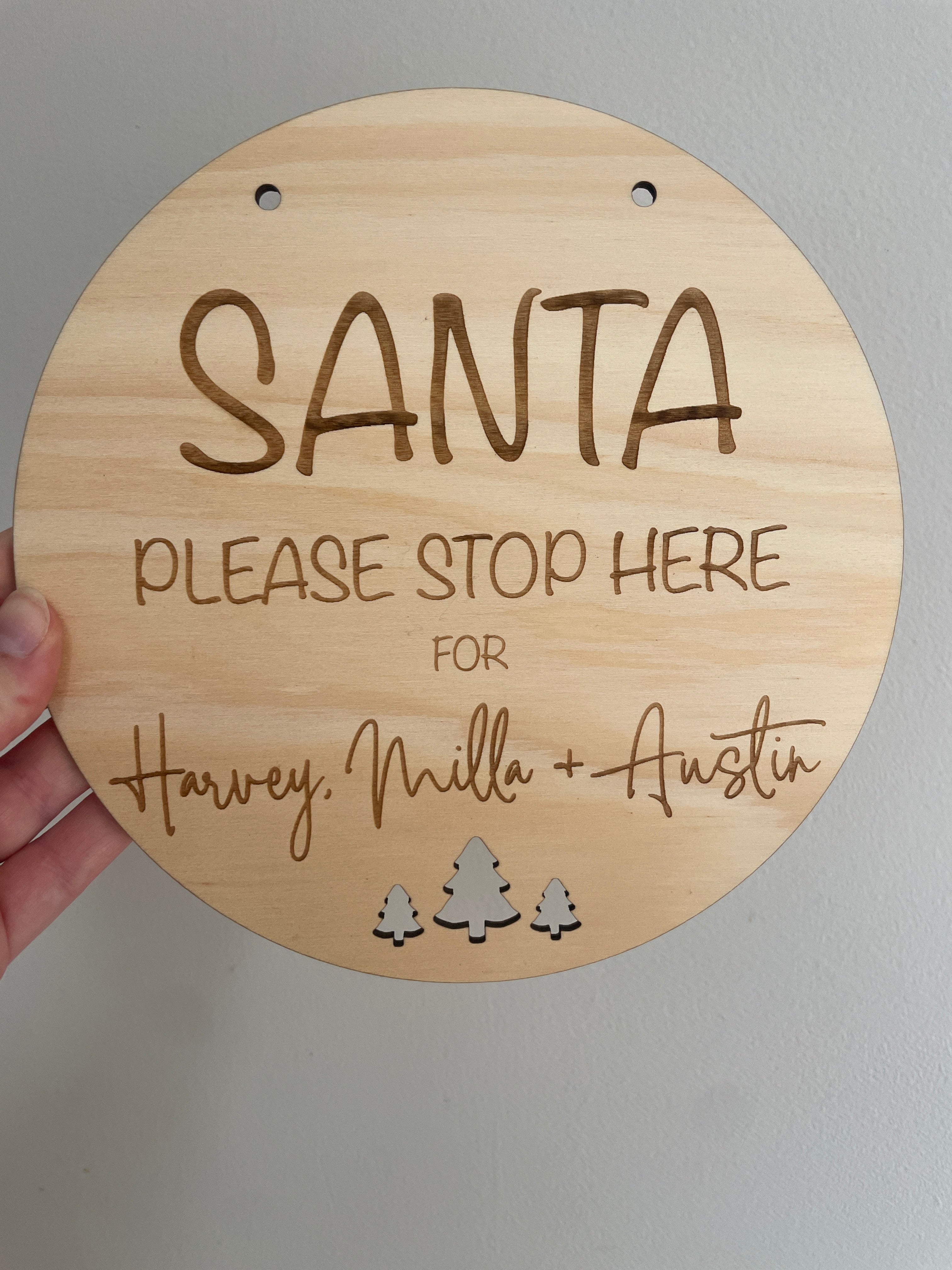Personalised ‘Santa stop here’ door sign – Emma Jae Custom Laser Designs